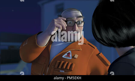 Film Still / Publicity Still from "Over The Hedge" Steve Carell, Hammy ...