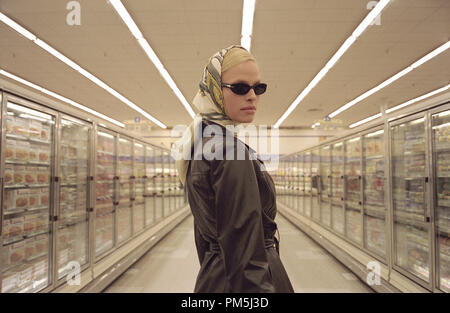Film Still / Publicity Still from "S1m0ne" ("Simone") Al Pacino © 2002 ...