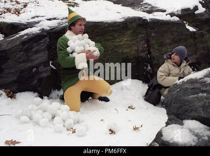 WILL FERRELL, DANIEL TAY, ELF, 2003 Stock Photo - Alamy