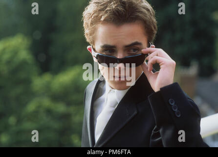 AGENT CODY BANKS, Frankie Muniz & Monica Delain, 2003, (c) MGM/courtesy ...