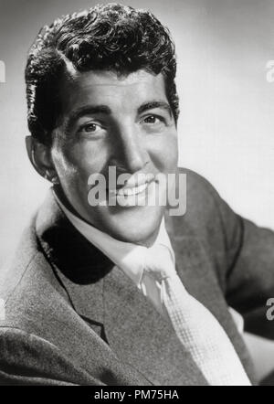 DEAN MARTIN PORTRAIT Stock Photo - Alamy