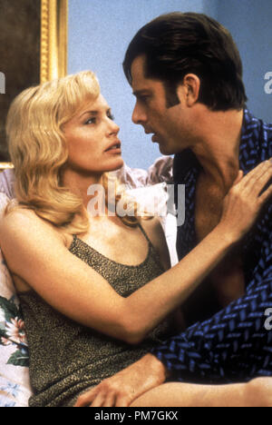 THE REAL BLONDE (1997) DARYL HANNAH, MAXWELL CAULFIELD RBLD 032 Stock ...