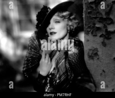 BLONDE VENUS 1932 Paramount film with Marlene Dietrich and Cary Grant ...