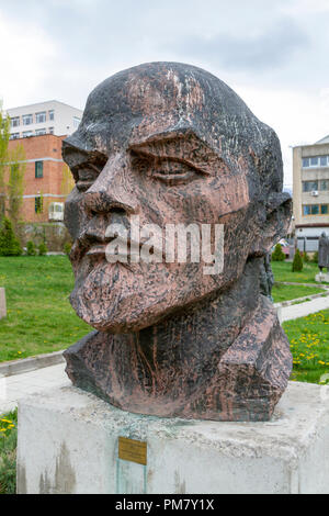 Lenin statue, Museum of Socialist Art, Izgrev district, Sofia, Bulgaria ...