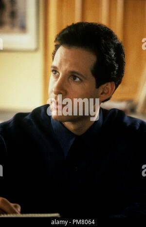 Archive image from 1980s. Lady from WRVS delivering hot meal to Stock ...