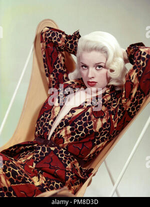 DIANA DORS PORTRAIT Stock Photo - Alamy