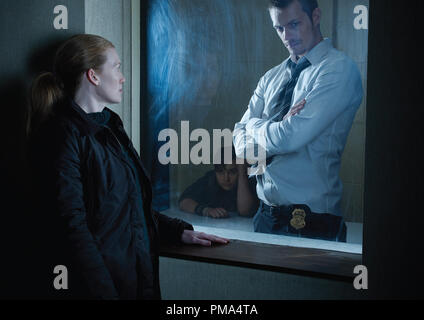 Sarah Linden (Mireille Enos) and Stephen Holder (Joel Kinnaman) - The ...