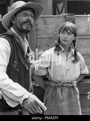 Ken Curtis Television: Gunsmoke (TV-Serie) Characters: Festus Haggen ...