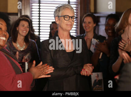 Jamie Lee Curtis as Dean Cathy Munsch in SCREAM QUEENS Season 1 Stock ...