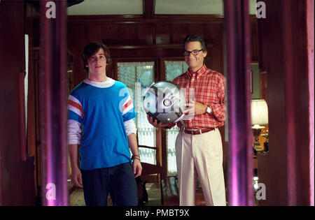 Kurt Russell & Michael Angarano Film: Sky High (USA 2005) Characters ...