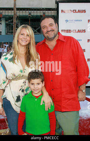 Karyn Fields, Producer Joel Silver, director Shane Black, actors Ryan ...