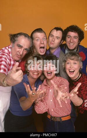LAVERNE AND SHIRLEY, Cindy Williams, Phil Foster, Betty Garrett, Penny ...