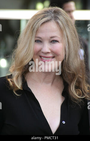 A SERIES OF UNFORTUNATE EVENTS, l-r: Catherine O'Hara, Neil Patrick ...