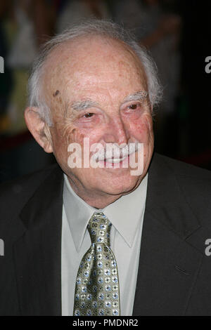 Surviving Christmas Premiere Bill Macy Photo by Joseph Martinez - All ...