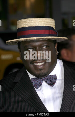 The Honeymooners (Premiere) Cedric the Entertainer 06-08-2005 / Grauman ...