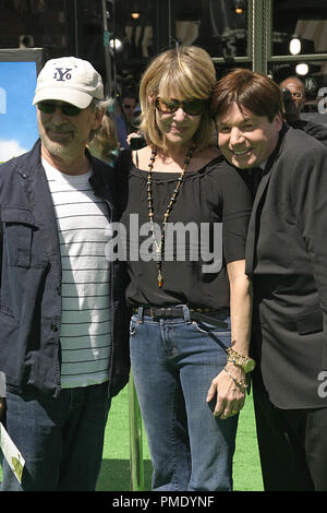 Kate Capshaw & Steven Spielberg at the Dreamworks premiere of Shrek in ...