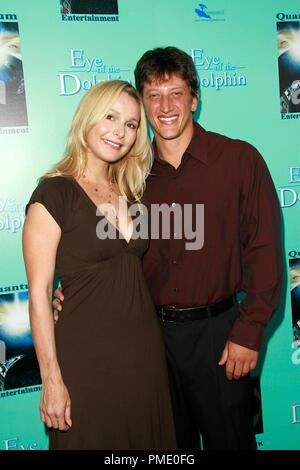 "Eye of the Dolphin" (Premiere) Elle Travis 8-21-2007 / ArcLight ...