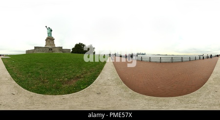 360° view of Statue of Liberty, New York - Alamy