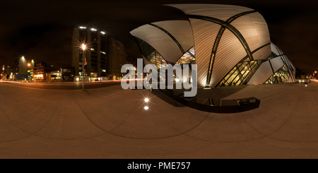 360° view of Royal Ontario Museum - Alamy