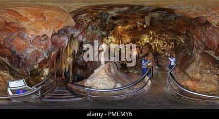 360° view of Jenolan Cave Australia Orient Cave - Alamy