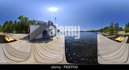 360° view of Lumina Resort, Lake of Bays Muskoka - Alamy