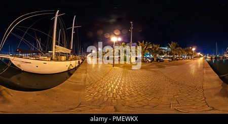 360° view of Palma de Mallorca at night - Alamy
