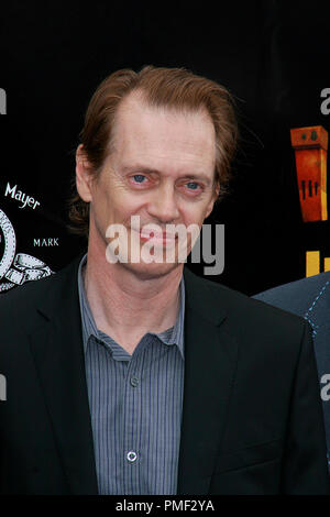 "Igor" Premiere Steve Buscemi 9-13-2008 / Grauman's Chinese Theater ...