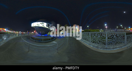 360° view of The Universal Studios globe - Alamy