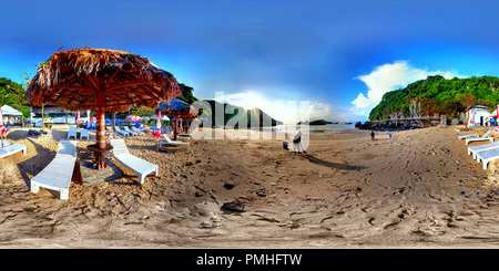 360° view of Cat Co 1 Beach Cat Ba Island - Alamy