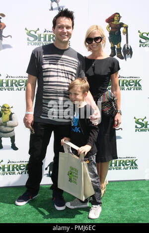 Mark Hoppus and family "Shrek Forever After" Los Angeles Premiere at ...