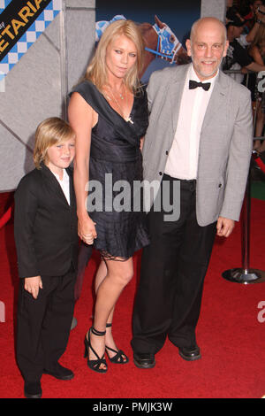 Peta Wilson and John Malkovich 09/30/10 "Secretariat" Premiere @ El ...