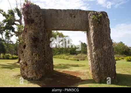 Haʻamonga ʻa Maui (Burden of Maui), stone trilithon build in the 13th ...
