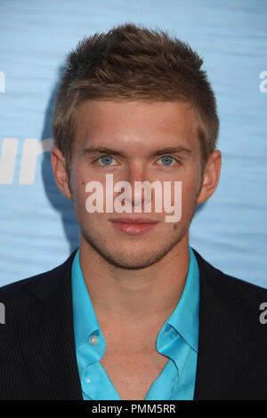 Chris Brochu 03/30/2011 "Soul Surfer" Premiere @ Cinerama Dome ...