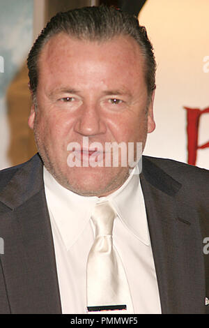 Beowulf (Premiere) Ray Winstone 11-5-2007 / Westwood Village Theater ...
