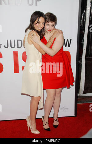 Lena Dunham at arrivals for THIS IS 40 Premiere, Grauman's Chinese ...