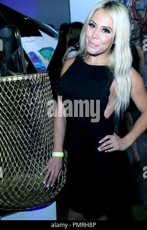 Melissa Howe and Yovanna Gutierrez attend the 'Art in the L.A. Affair ...