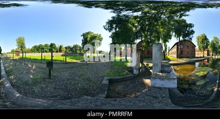 360° view of KZ-Auschwitz - Swimmingpool - Alamy