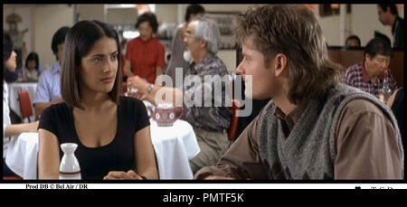 CHAIN OF FOOLS (2000) STEVE ZAHN, SALMA HAYEK CHFO 001-01 Stock Photo: 29340685 - Alamy