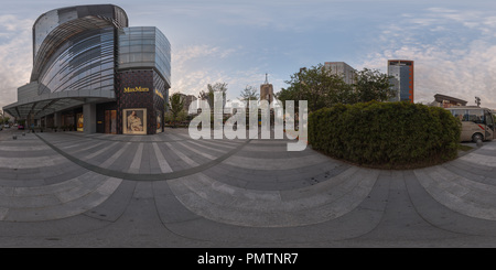 360° view of 2014- Chengdu - Yanlord Landmark -9 - Alamy
