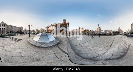 360° view of independence square in kiev - Alamy
