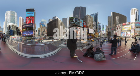 360° view of times square, new york - Alamy