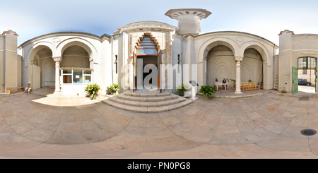 360° view of Royal Mosque, Constanta, Romania - Alamy