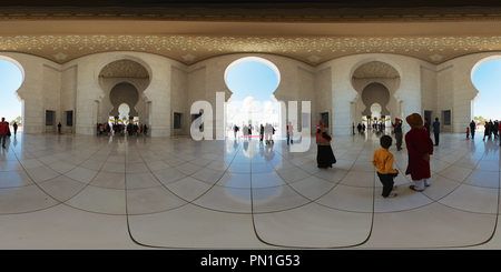 360° view of Sheikh Zayed Bin Sultan Al Nahyan Mosque a.k.a. Grand ...