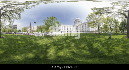 360° view of Capitol Square, Downtown, Madison, Wisconsin - Alamy