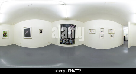 360° view of Etemad Art Gallery Jun 2014 Ramtin Zad Nocturnal 03 - Alamy