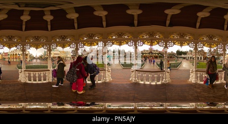 360° view of Main Street, Disneyland Paris - Alamy