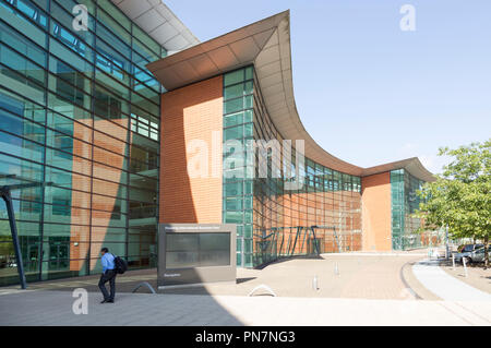 Modern architecture office buildings Reading International Business ...