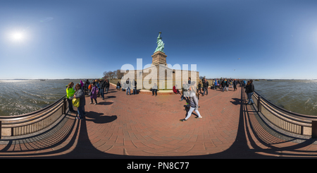 360° view of Statue of Liberty, New York - Alamy