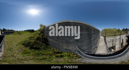 360° view of Battery Rawlins, Gun #1 Emplacement - Fort Flagler State ...