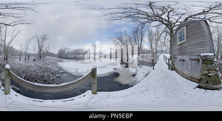 360° view of North Bridge from the Old Manse Boathouse, Feb 17 - Alamy